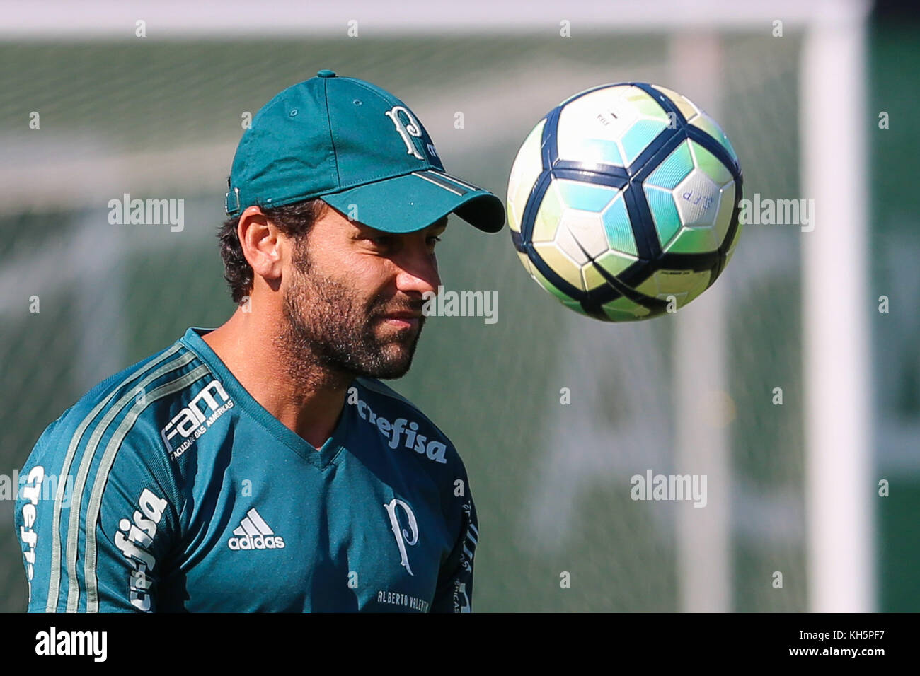 SÃO PAULO, SP - 13.11.2017: TREINO DO PALMEIRAS - The coach Roberto Valentim during the training ...