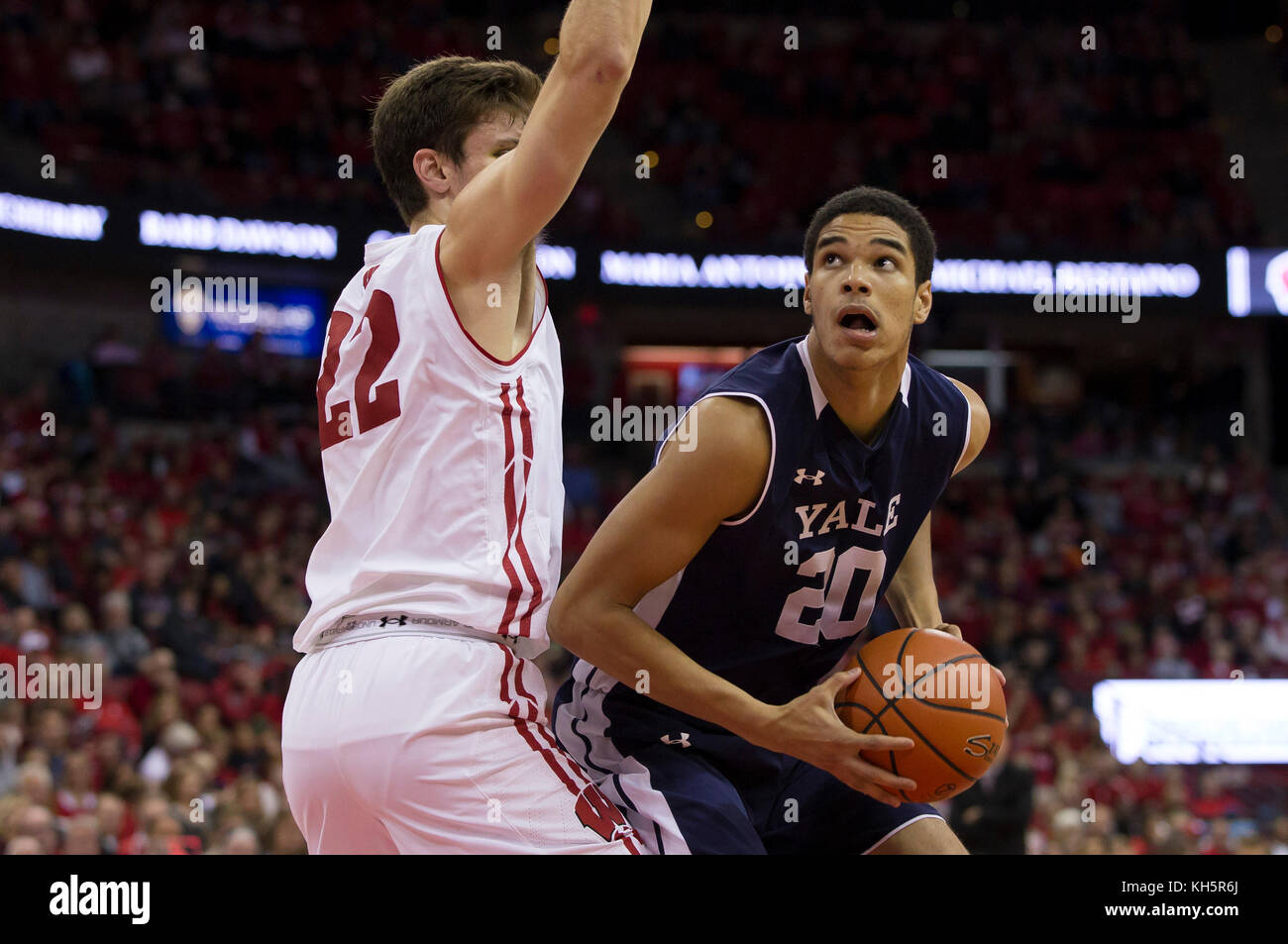 Madison, WI, USA. 12th Nov, 2017. Yale Bulldogs forward Paul Atkinson ...