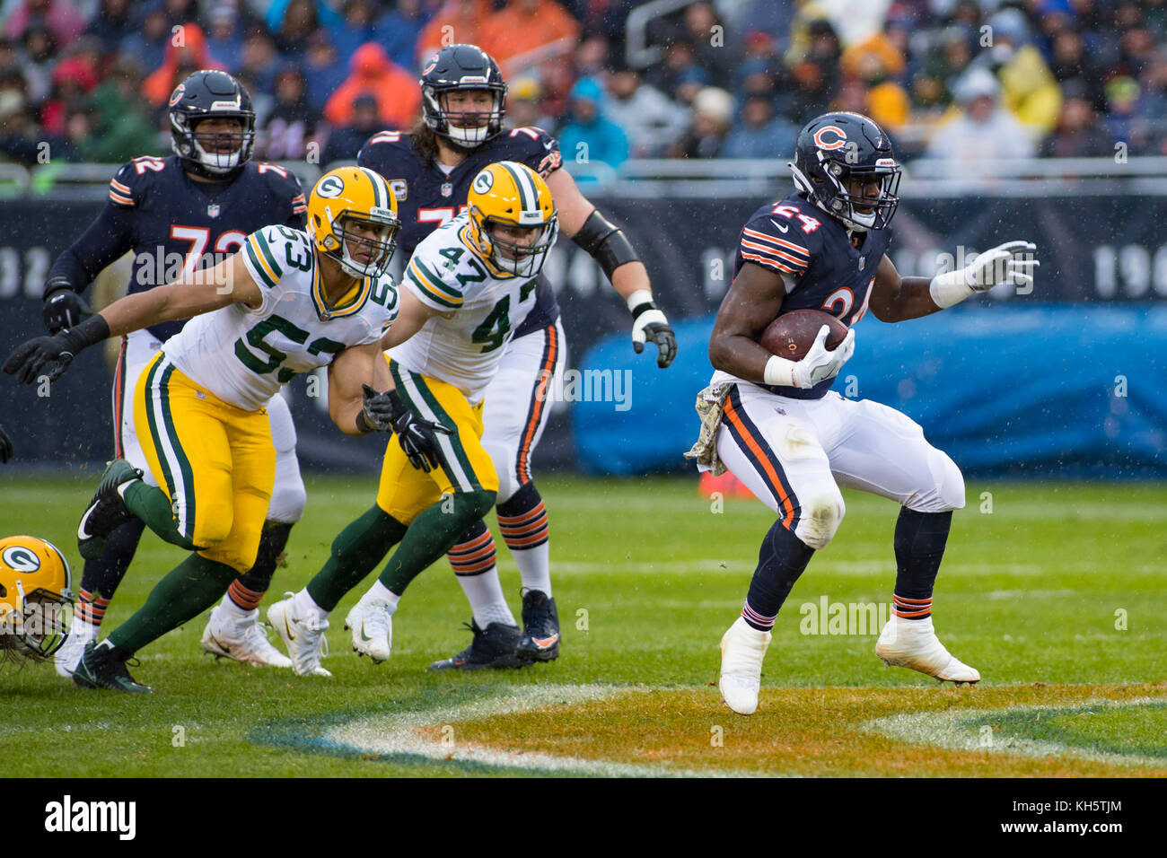Chicago, Illinois, USA. 12th Nov, 2017. - Bears #24 Jordan Howard in ...