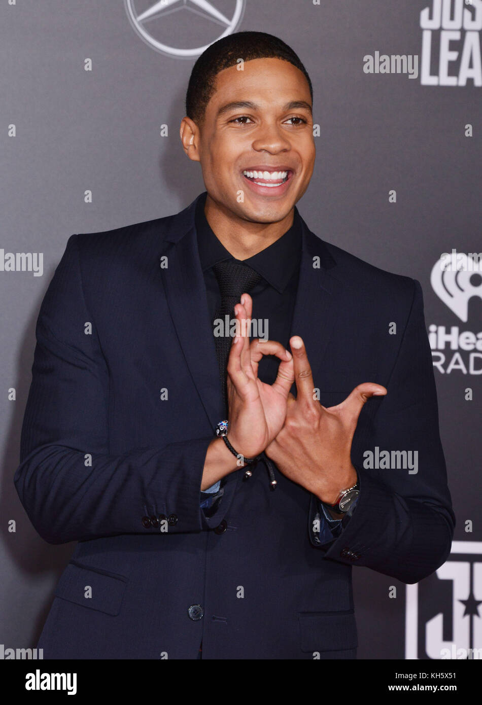 Los Angeles, USA. 13th Nov, 2017. Ray Fisher 074 attend the premiere of ...