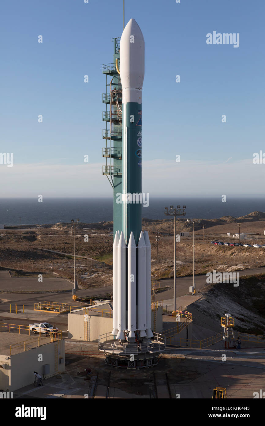Polar satellite system 2 hi-res stock photography and images - Alamy