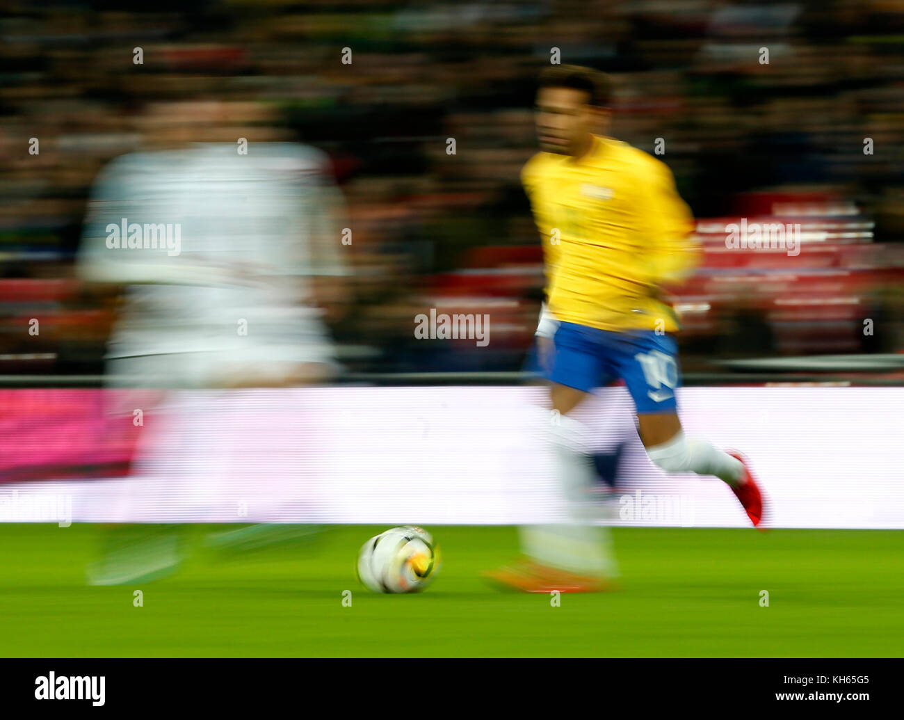 London, UK. 14th Nov, 2017. Neymar of Brazil in action during the ...