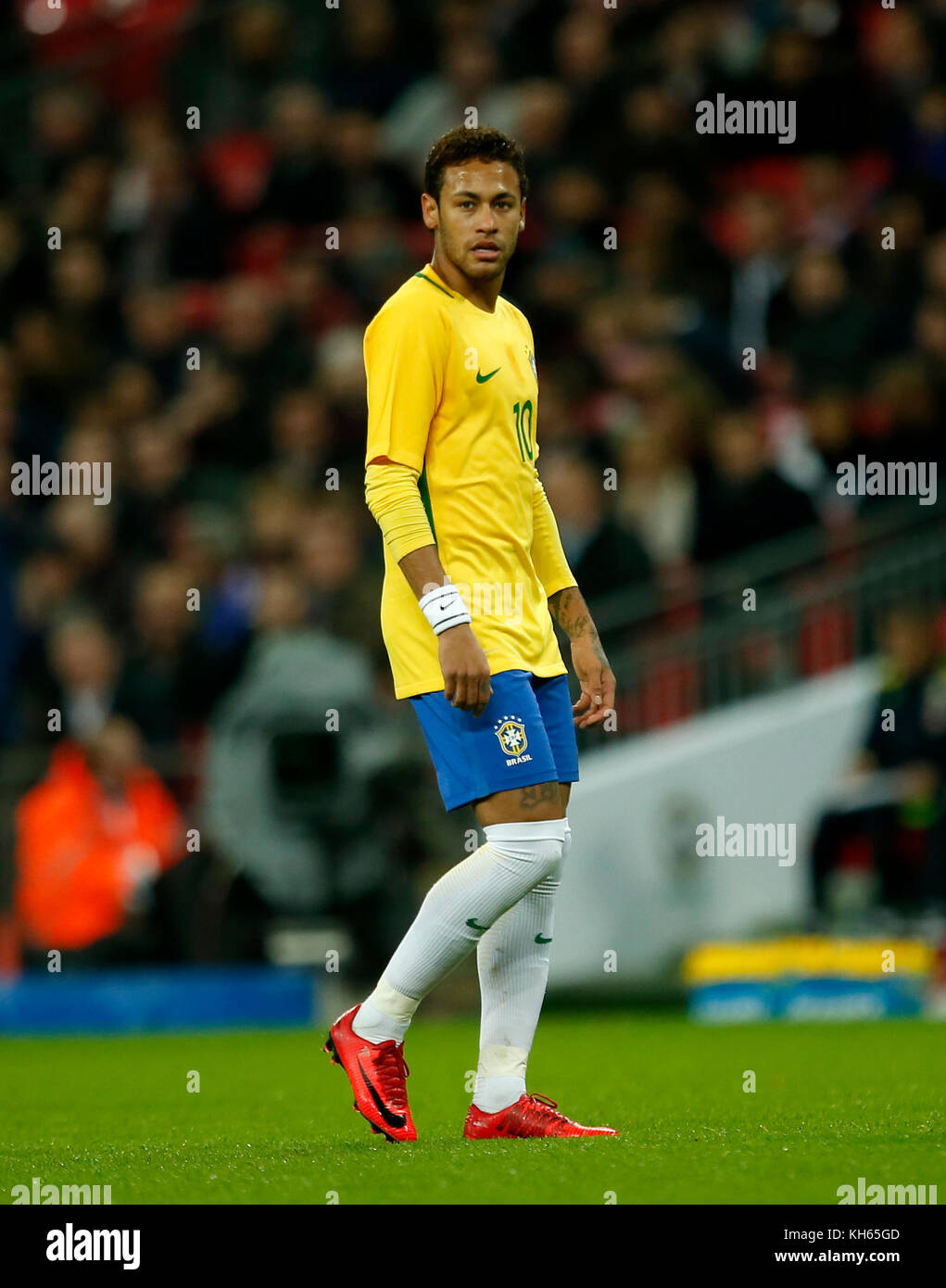 London, UK. 14th Nov, 2017. Neymar of Brazil in action during the ...