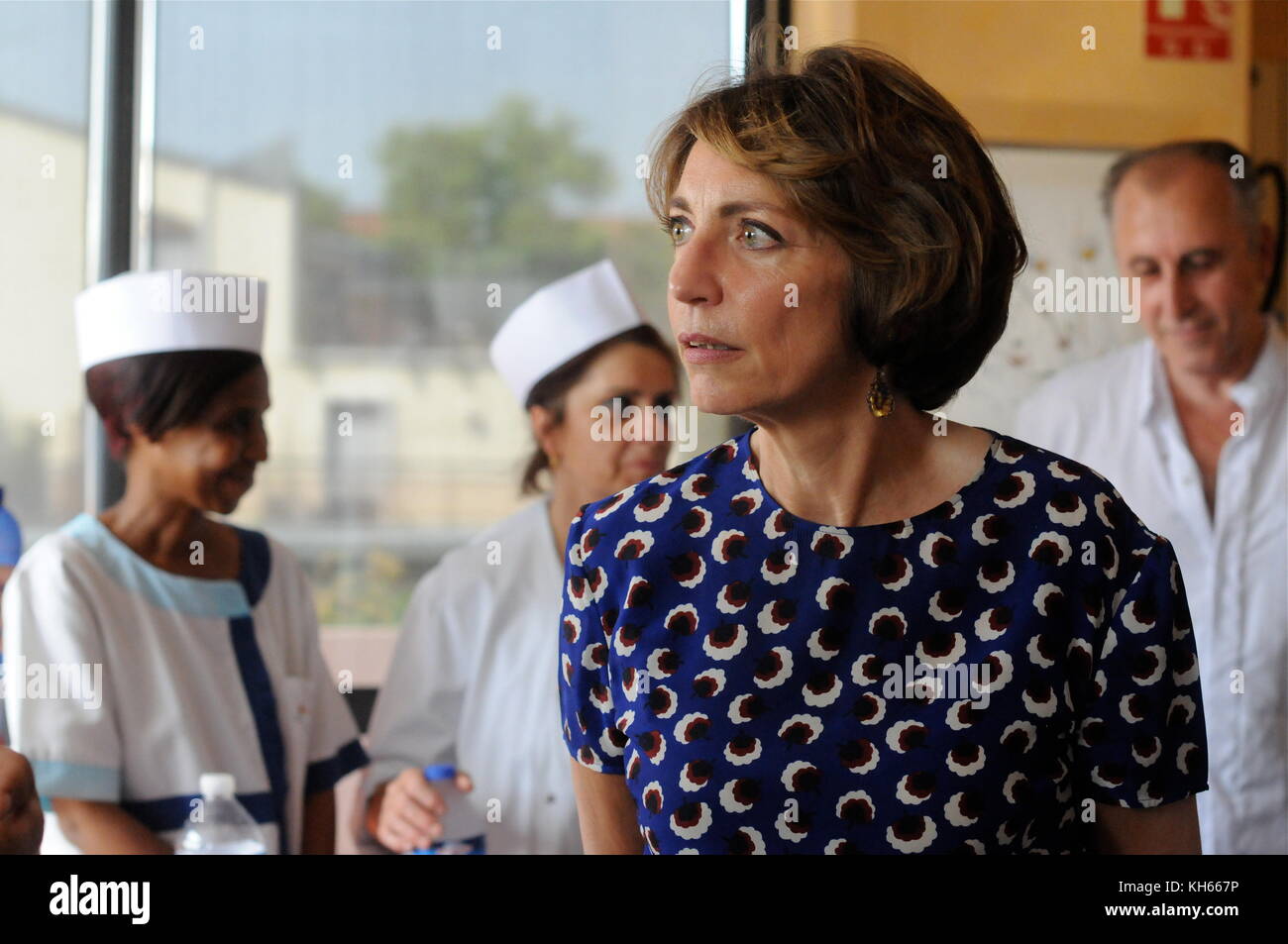 Marisol Touraine, French Minister of Health, pays visit to an EPAHD ...