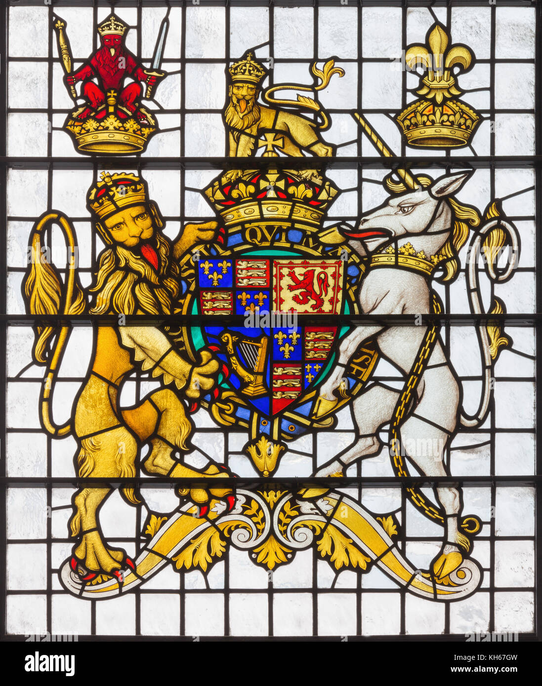 Royal arms of england hi-res stock photography and images - Alamy