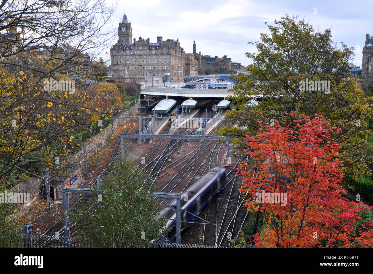 Edinburgh Waverly Train Station, Scotland Stock Photo - Alamy