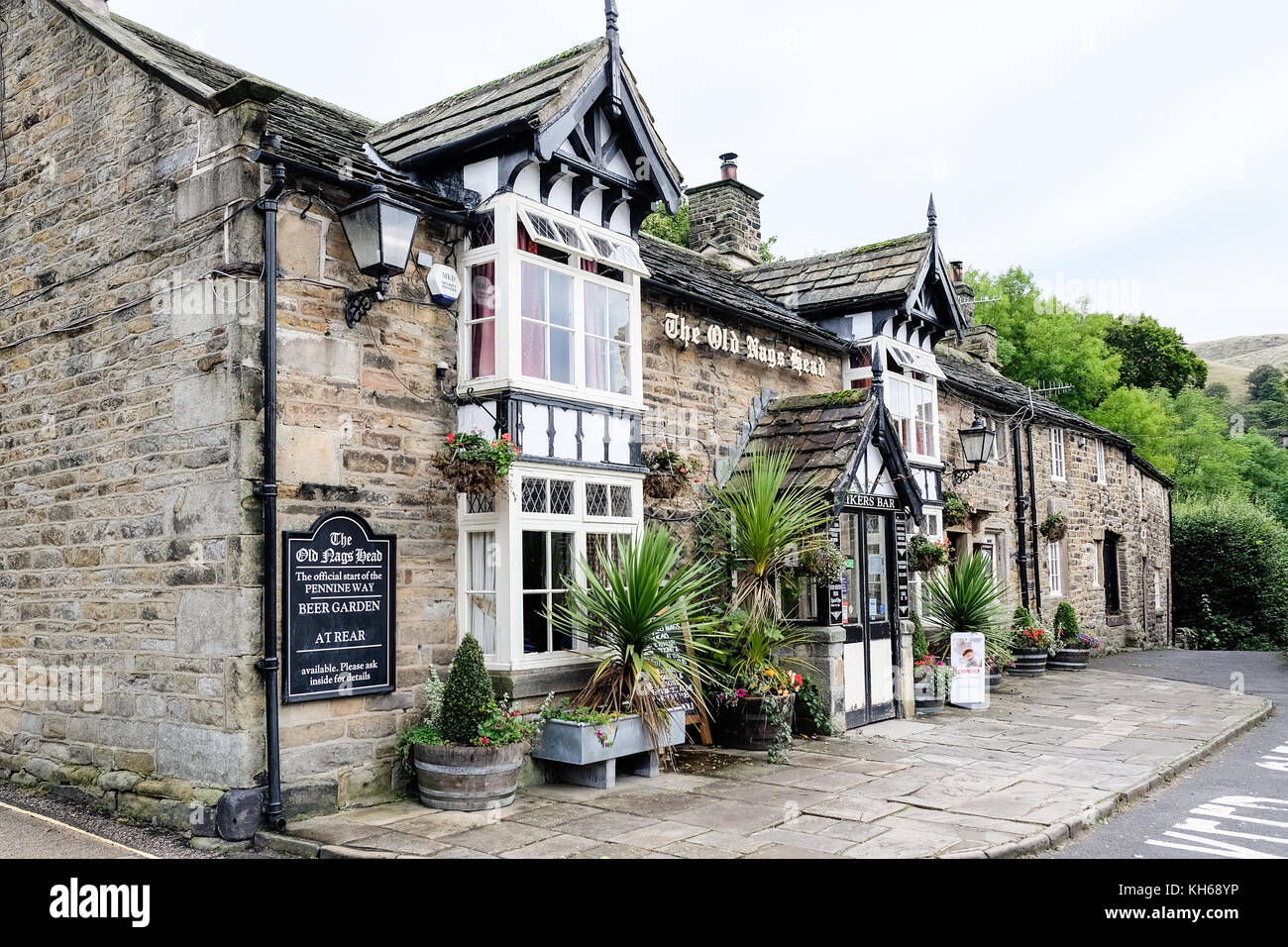 The Old Nags Head Public House, Edale in The Derbyshire Peak District ...