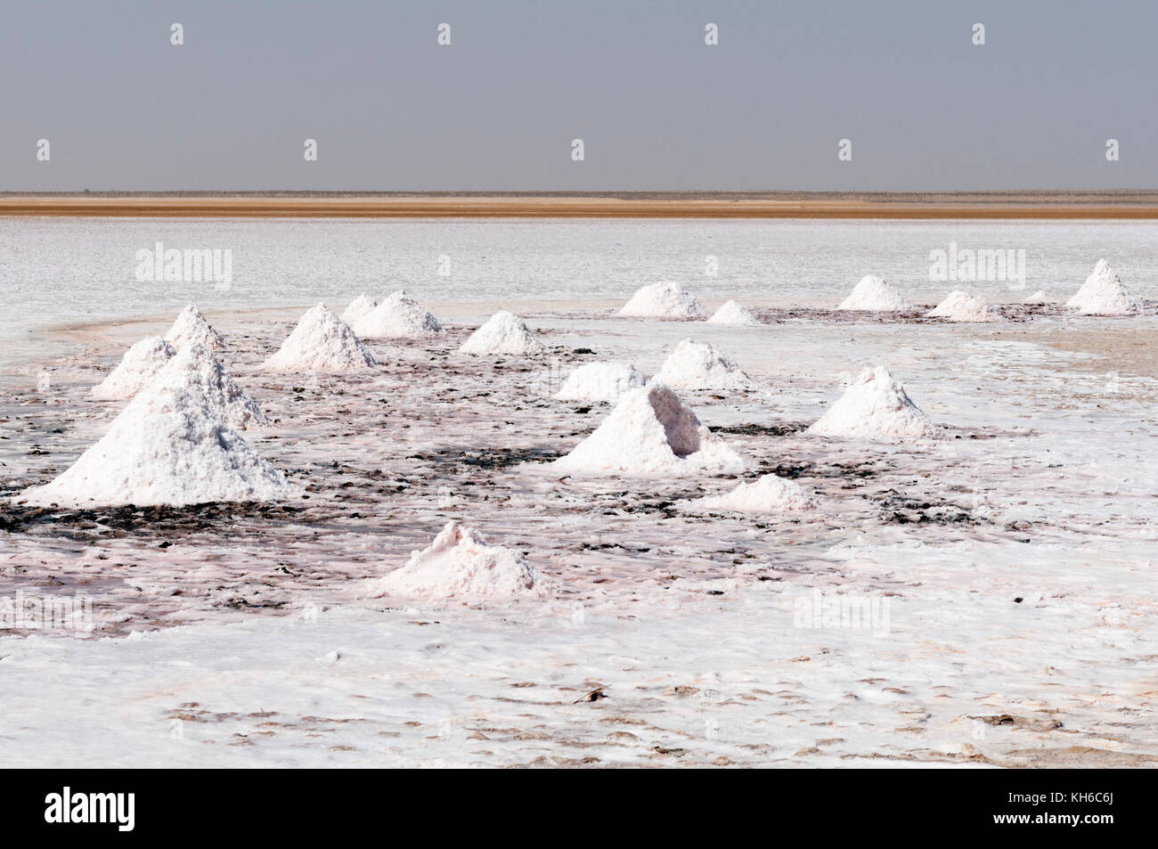 Sandy salt flats hi-res stock photography and images - Alamy