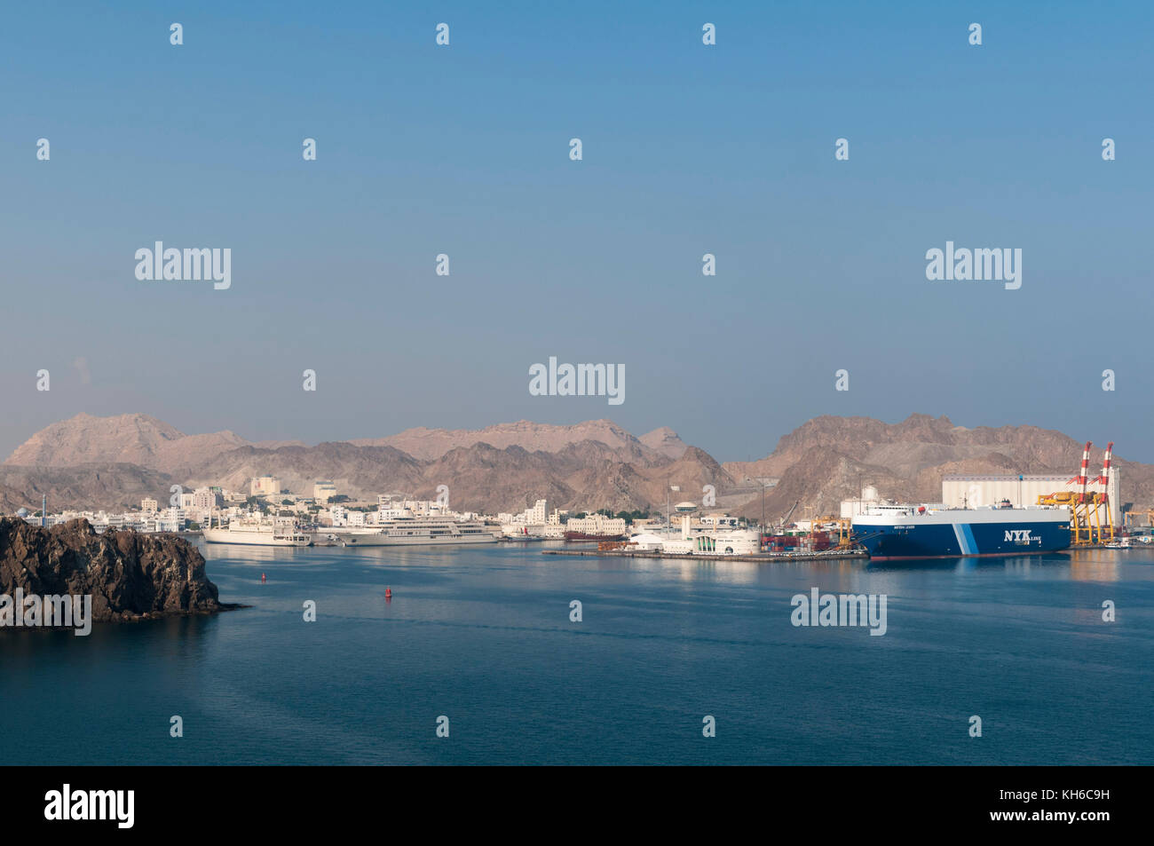 Mutthra harbour, Muscat, Oman Stock Photo - Alamy