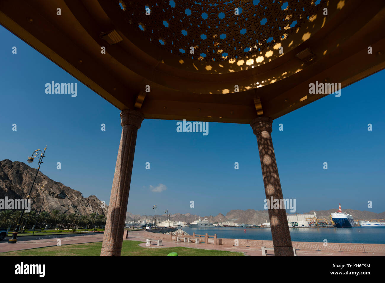 Mutthra Corniche, Muscat, Oman Stock Photo - Alamy