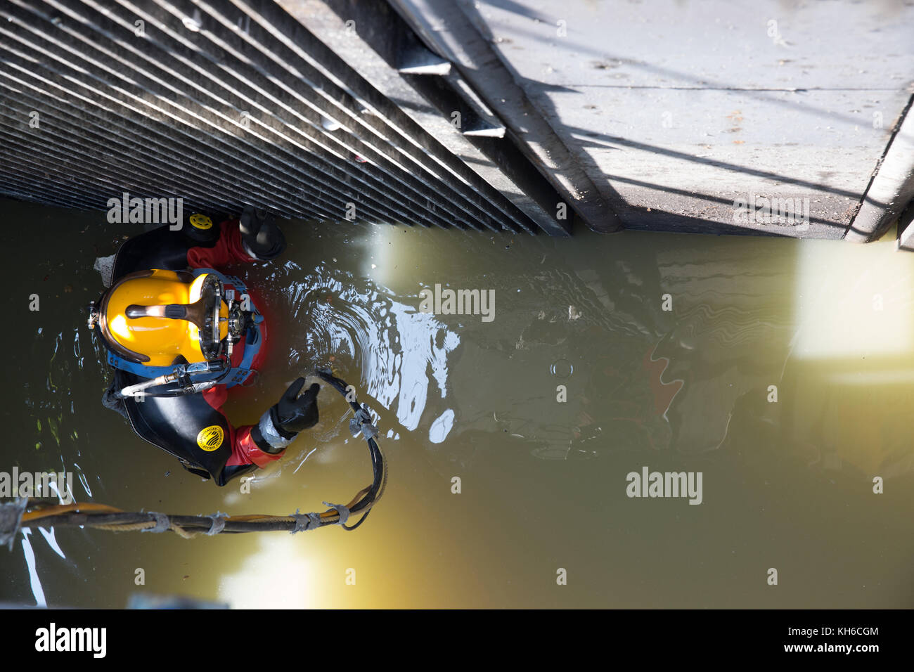 Floodgate being hi-res stock photography and images - Alamy