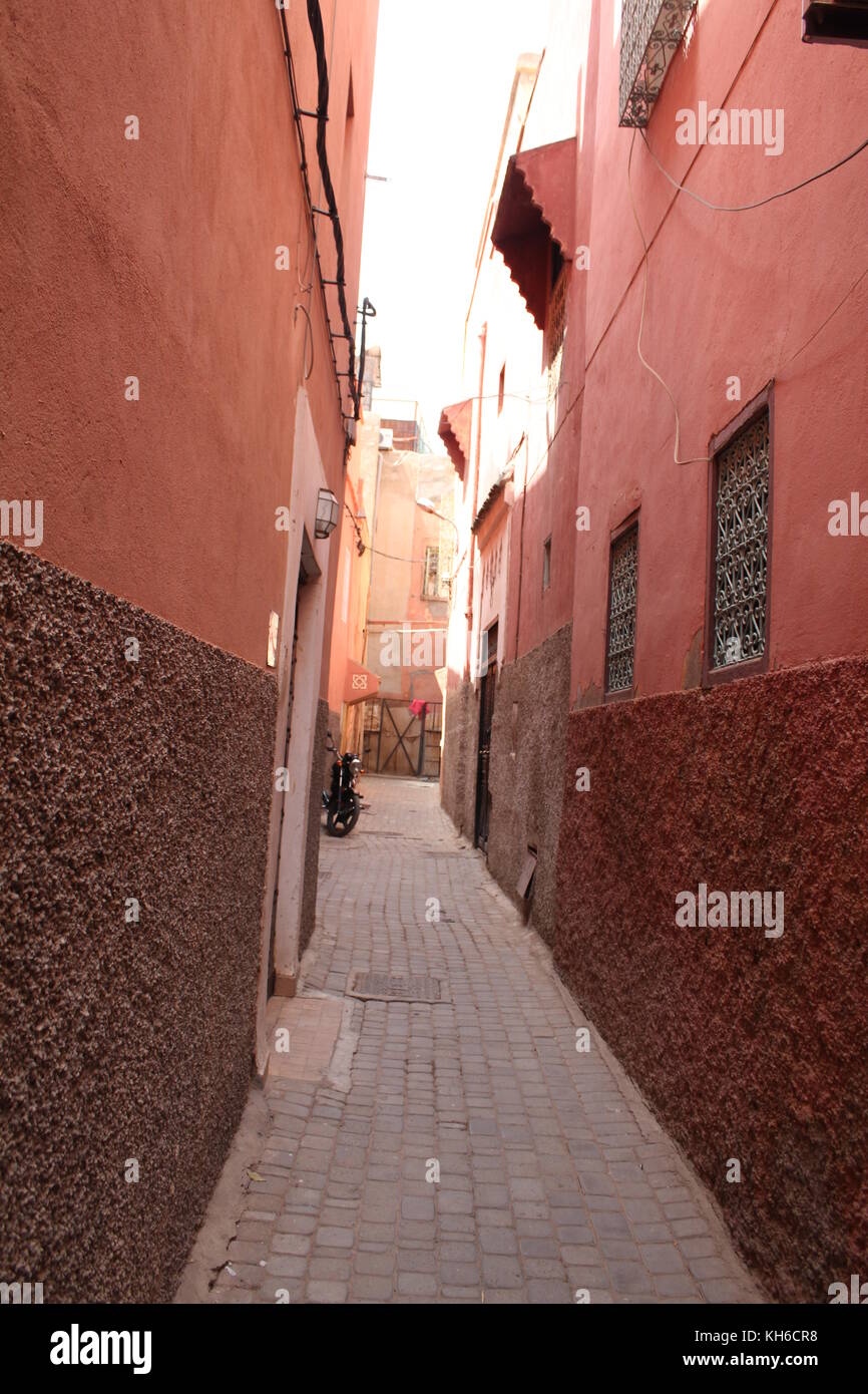 The Alleys of the Medina in Marakkech Stock Photo - Alamy