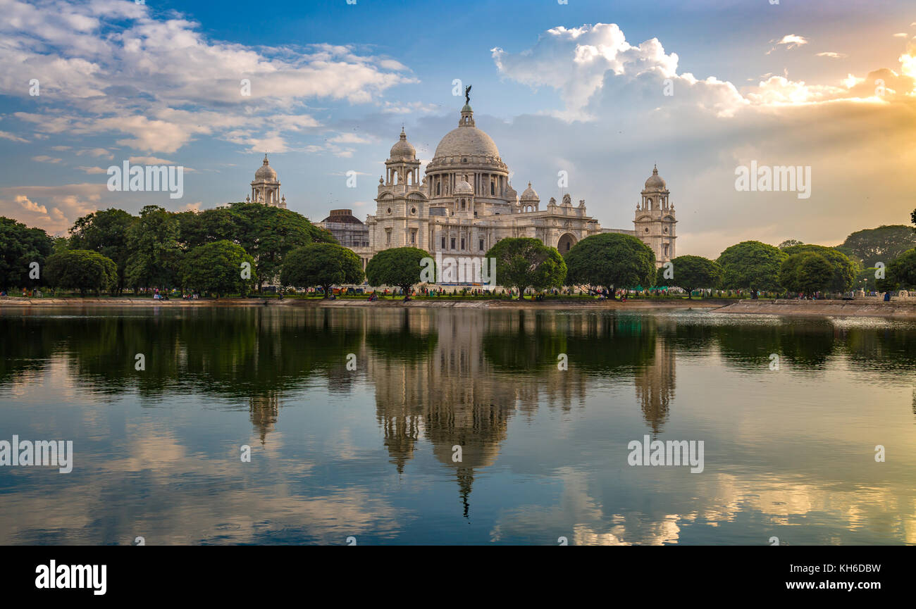 Victoria Memorial white marble architecture building and museum at ...