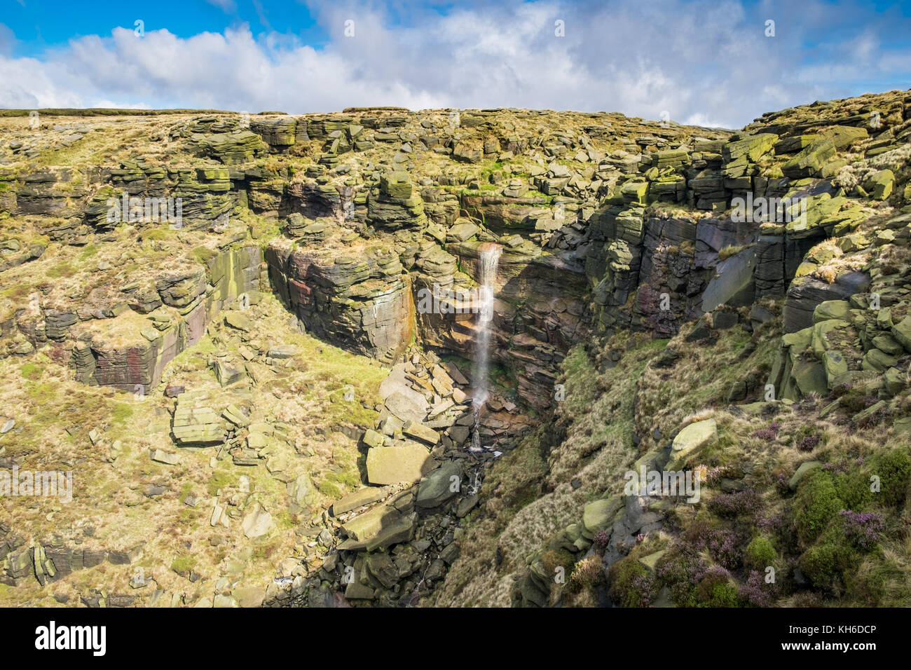 Kinder downfall hi-res stock photography and images - Alamy