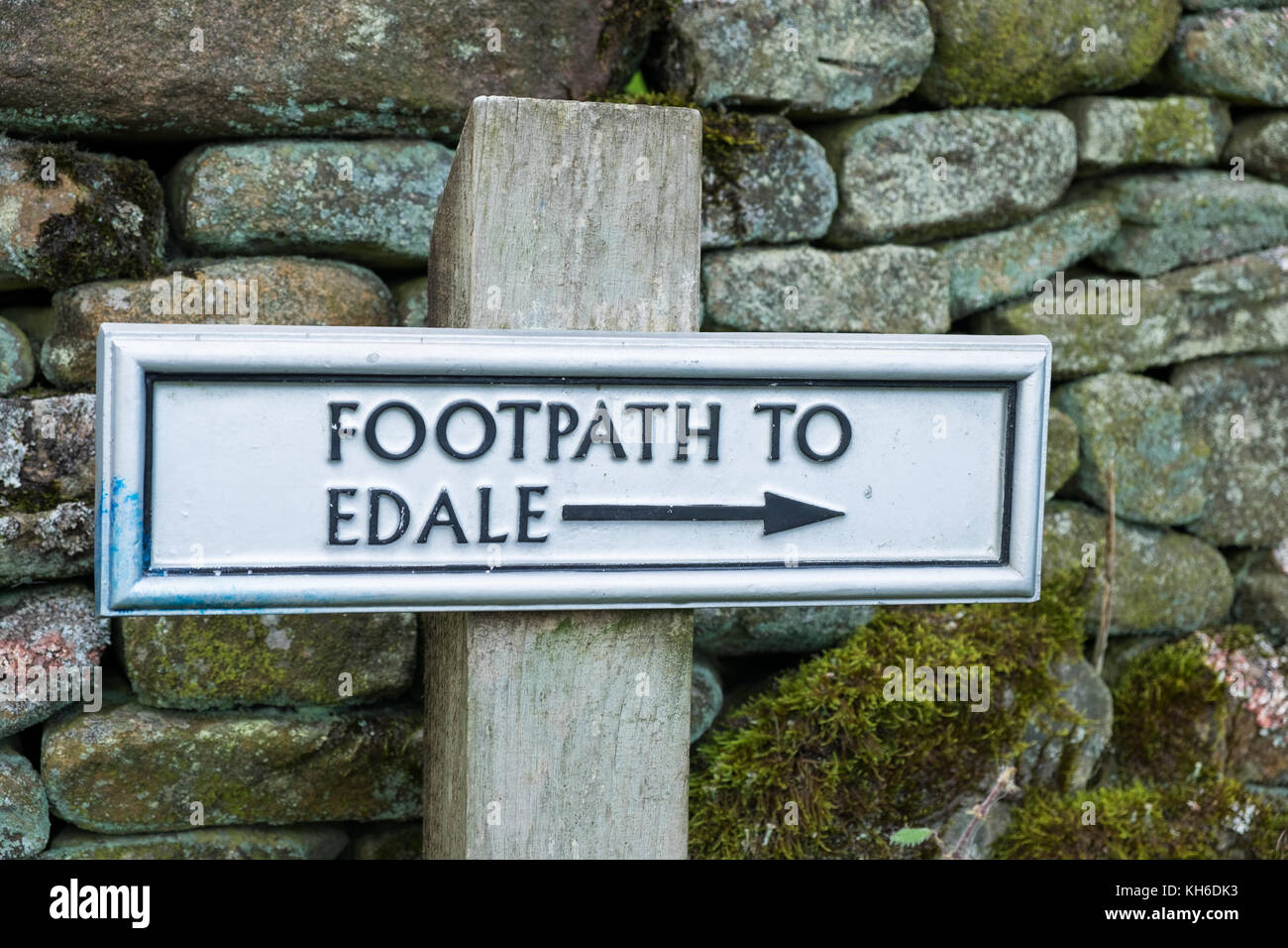 Ladder public footpath hi-res stock photography and images - Alamy