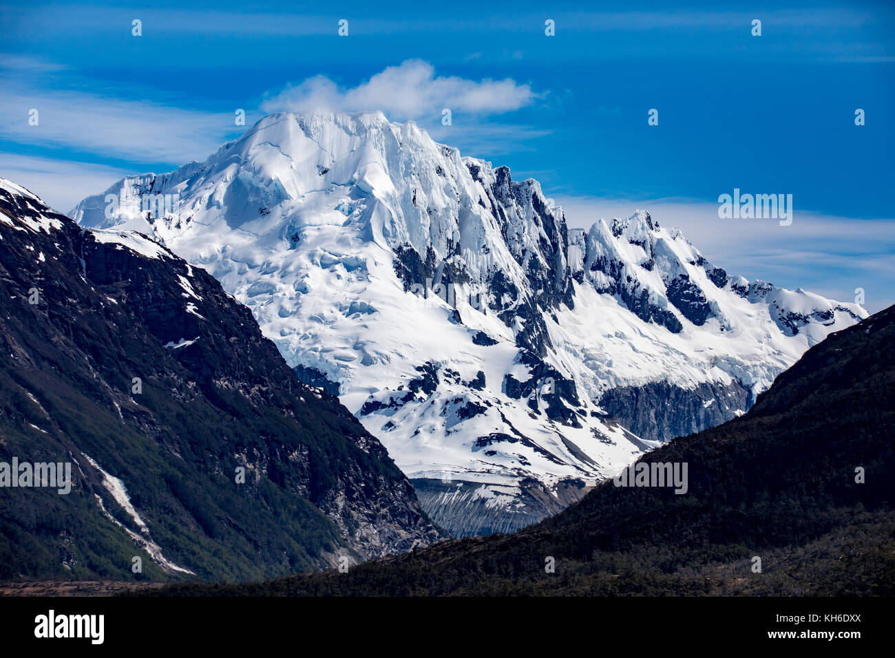 Chile mountains hi-res stock photography and images - Alamy
