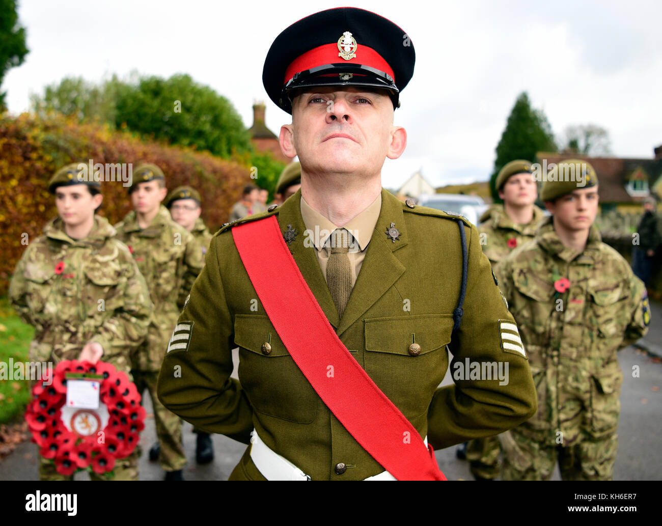 Smart military uniform uniforms hi-res stock photography and images - Alamy