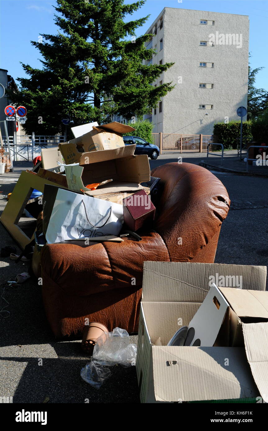 Recyclage dobjets hi-res stock photography and images - Alamy