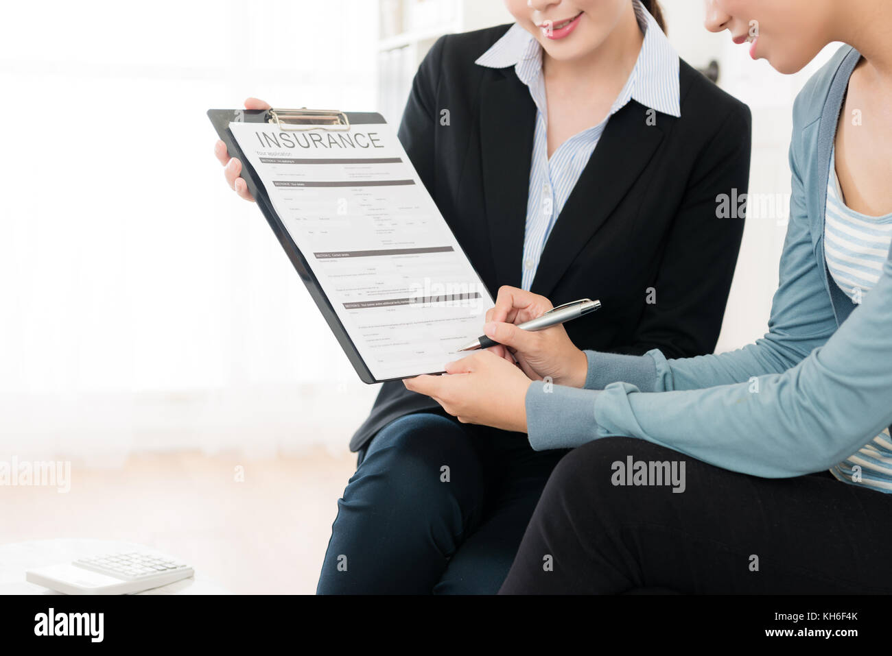 Female investor hi-res stock photography and images - Alamy