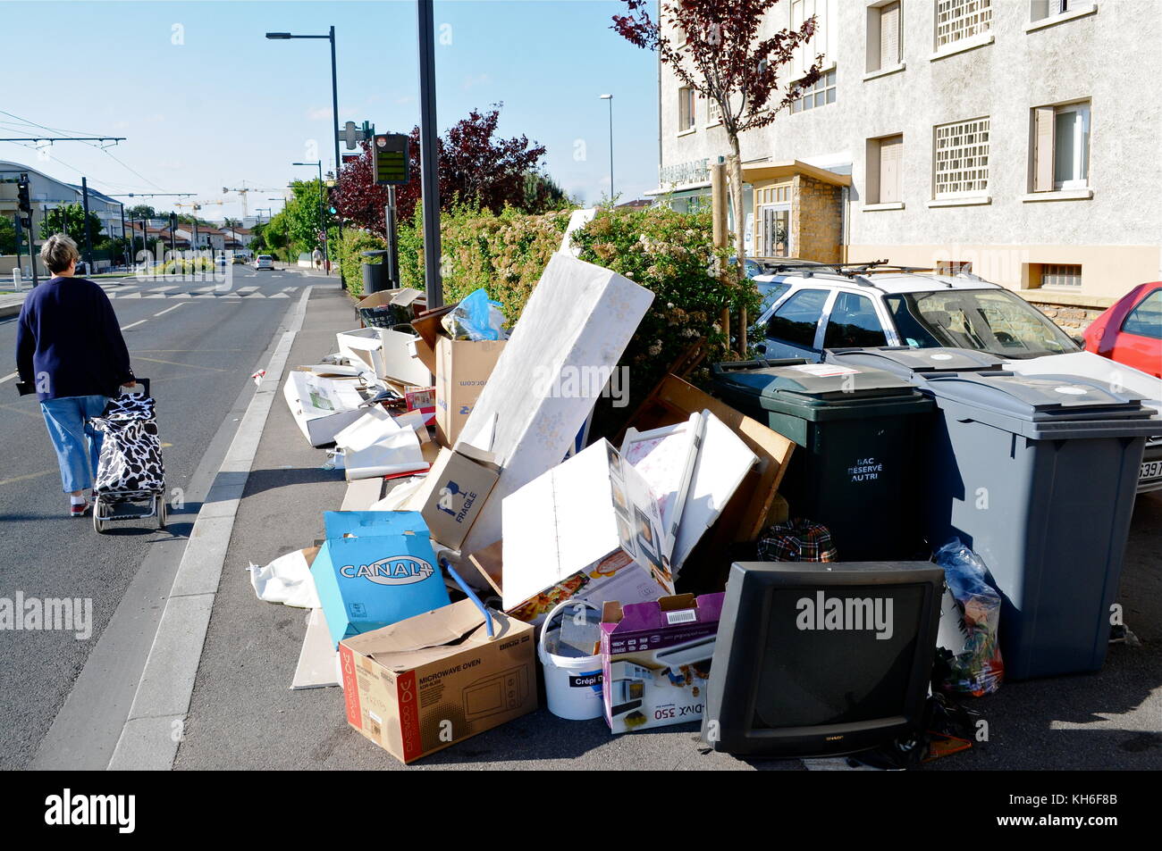 Recyclage dobjets hi-res stock photography and images - Alamy