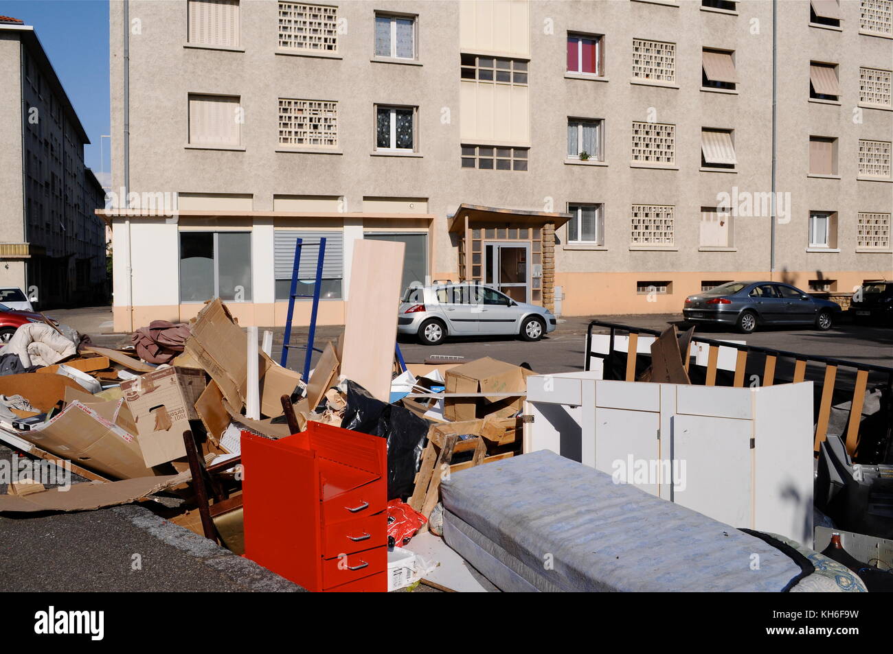 Recyclage dobjets hi-res stock photography and images - Alamy