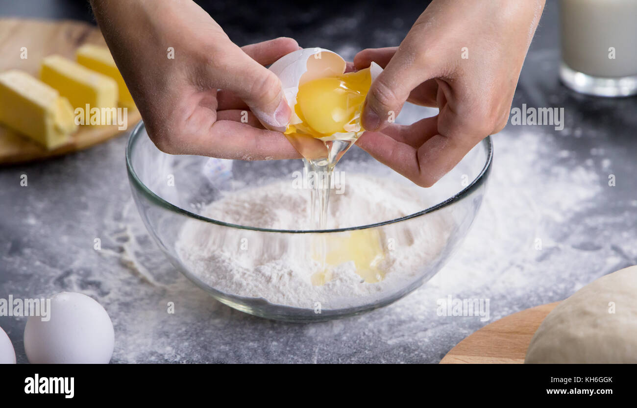 Separating table hi-res stock photography and images - Alamy