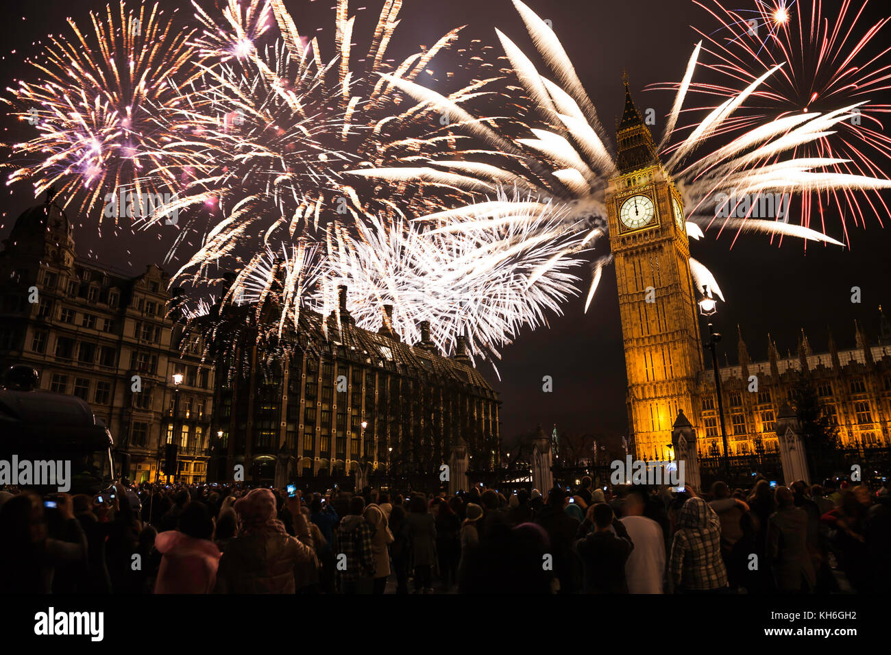 Big ben fireworks hi-res stock photography and images - Alamy