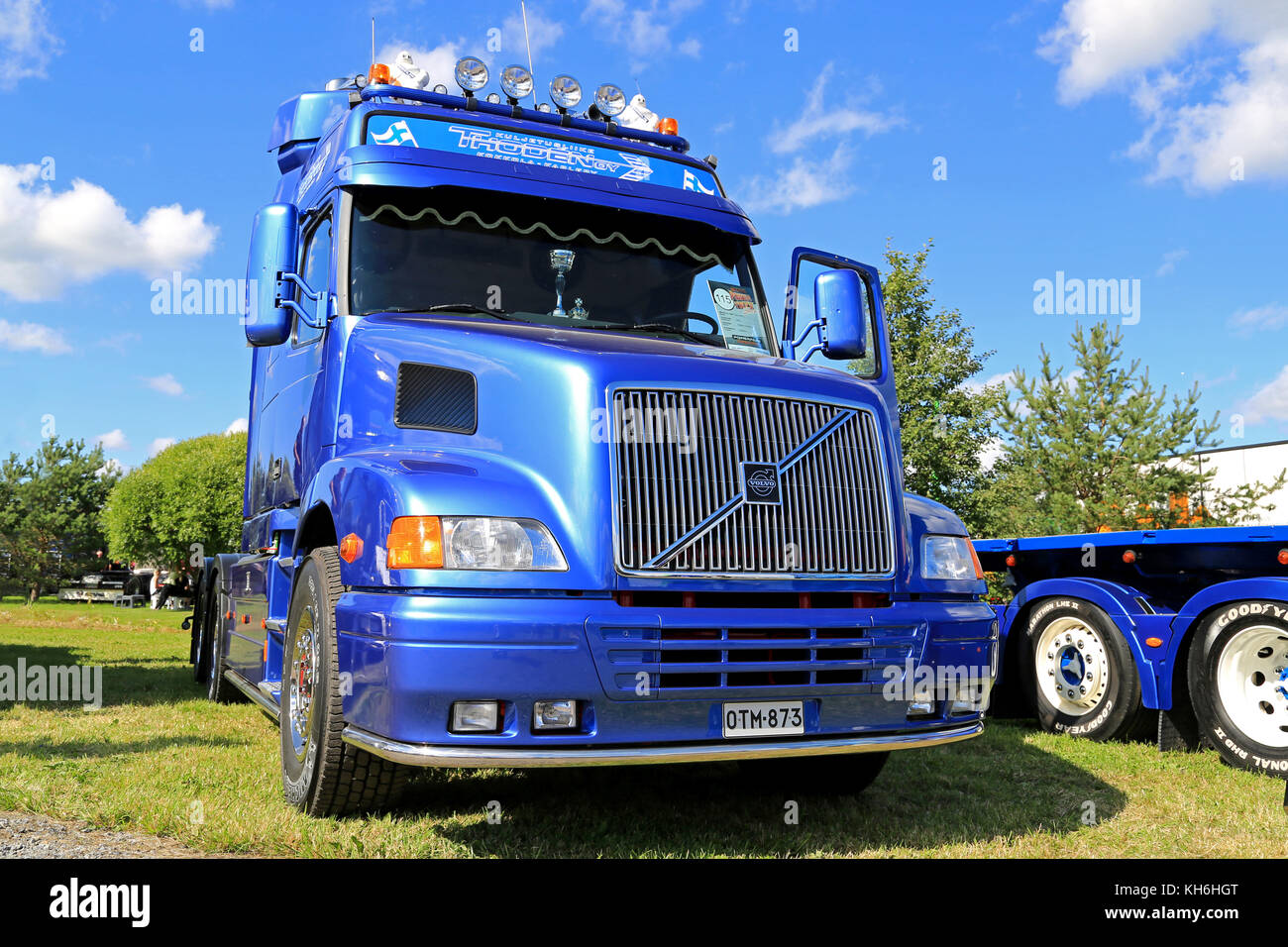 ALAHARMA, FINLAND - AUGUST 7, 2015: Blue Volvo NH12 truck tractor in ...
