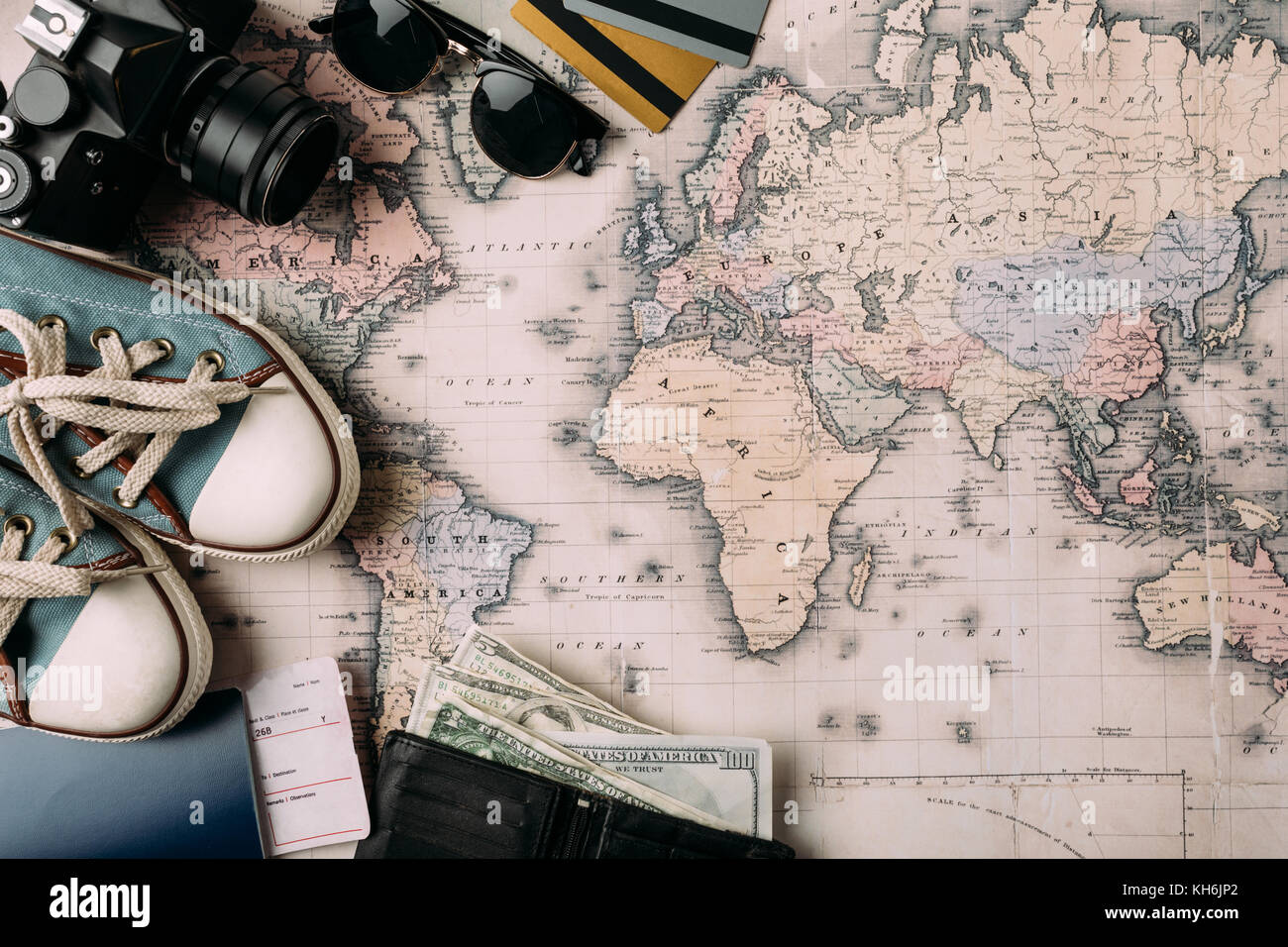 Film camera with wallet and money Stock Photo - Alamy