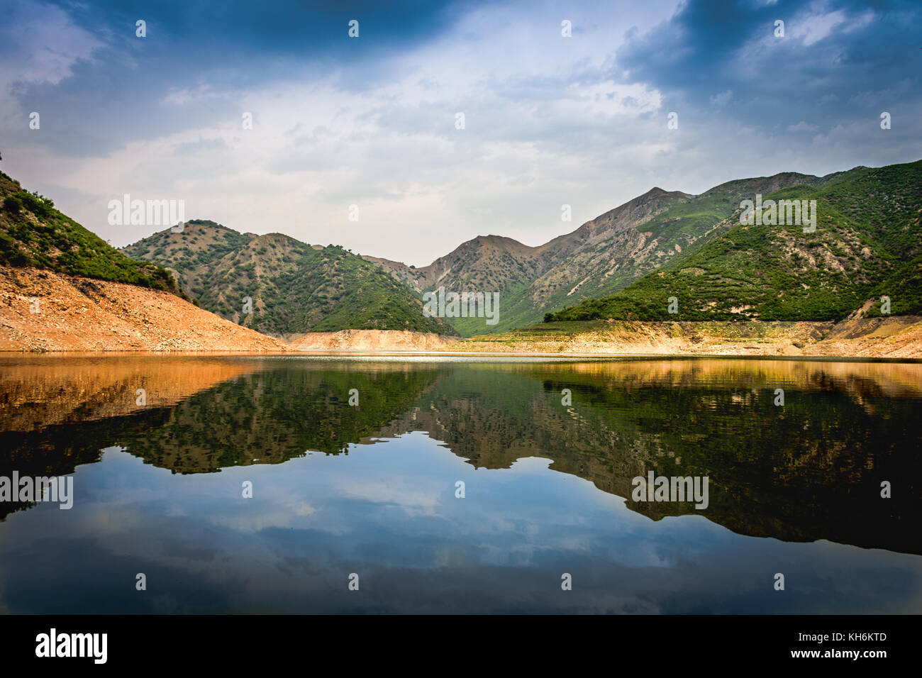 Tarbela Lake, River Indus, Pakistan Stock Photo - Alamy