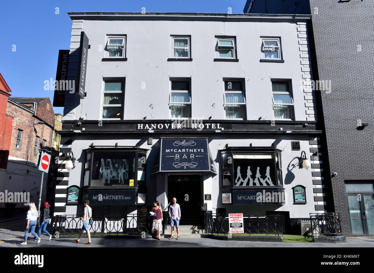 Hotel and bars hi-res stock photography and images - Alamy