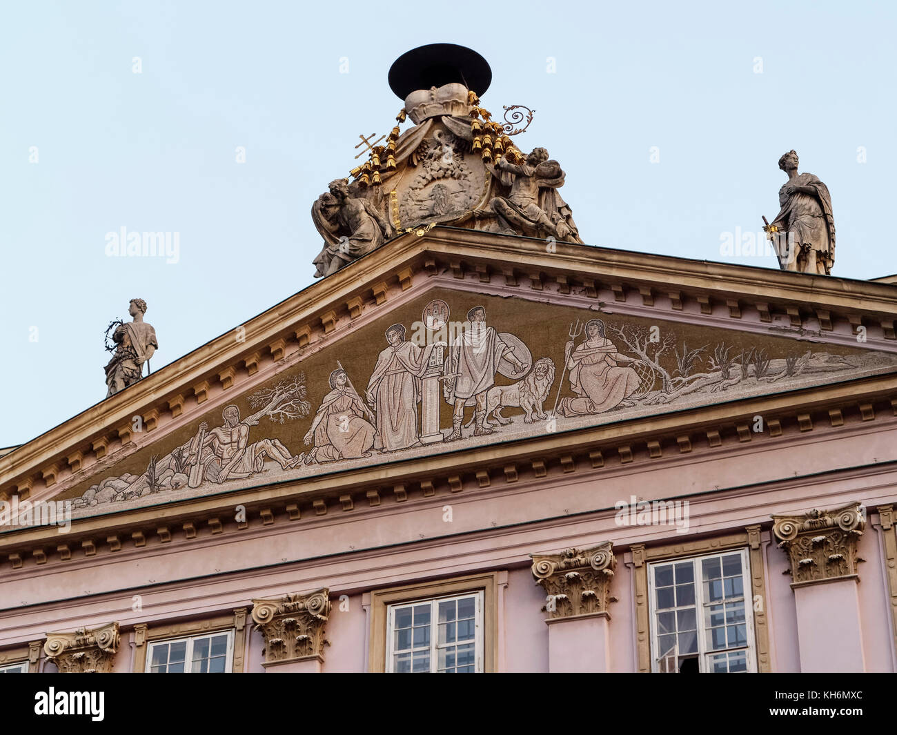 Primacialne hi-res stock photography and images - Alamy