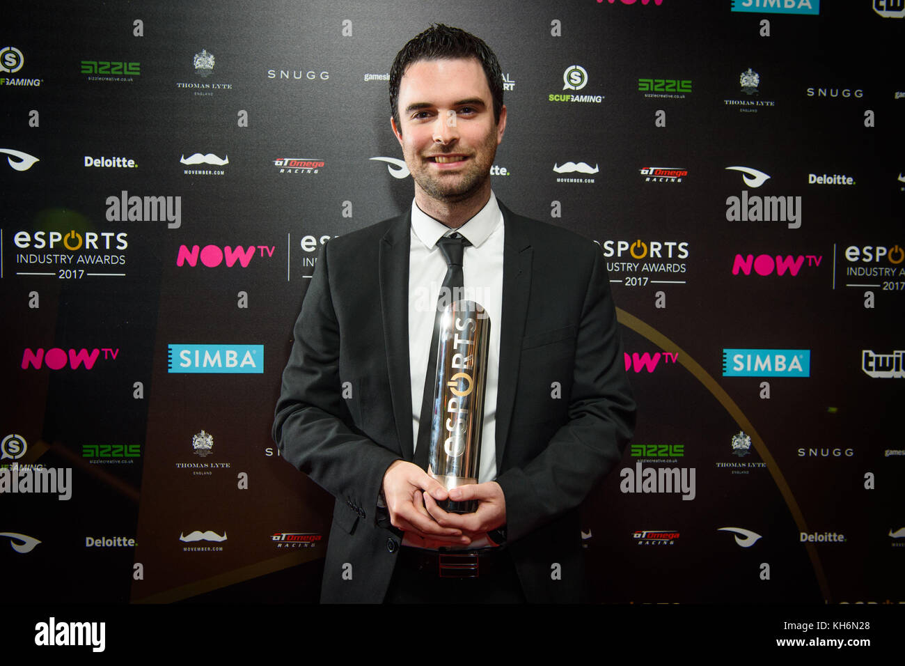 Mark Broom of Intel with the Esports Hardware Provider of the Year ...