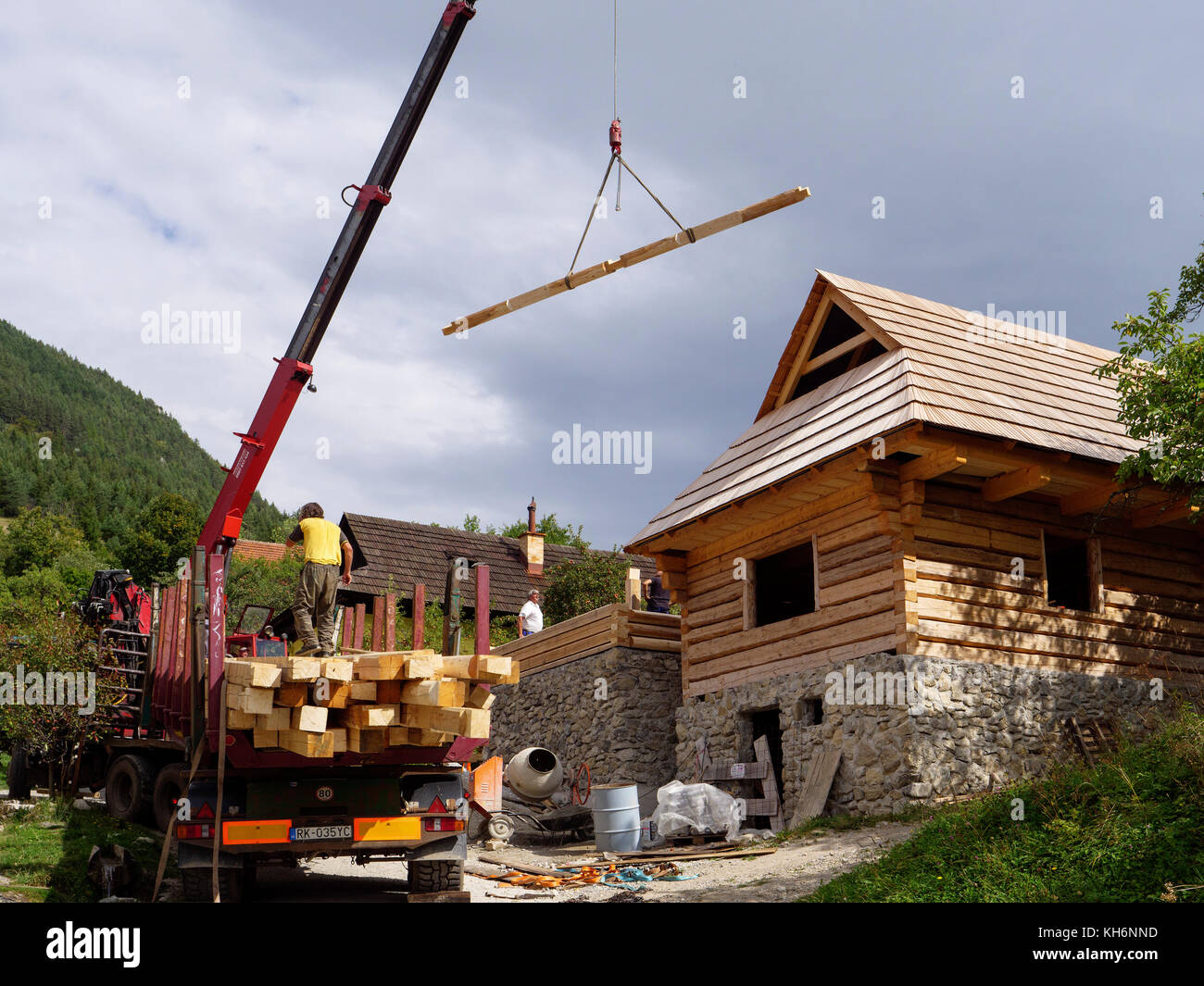 Traditional wood construction hi-res stock photography and images - Alamy