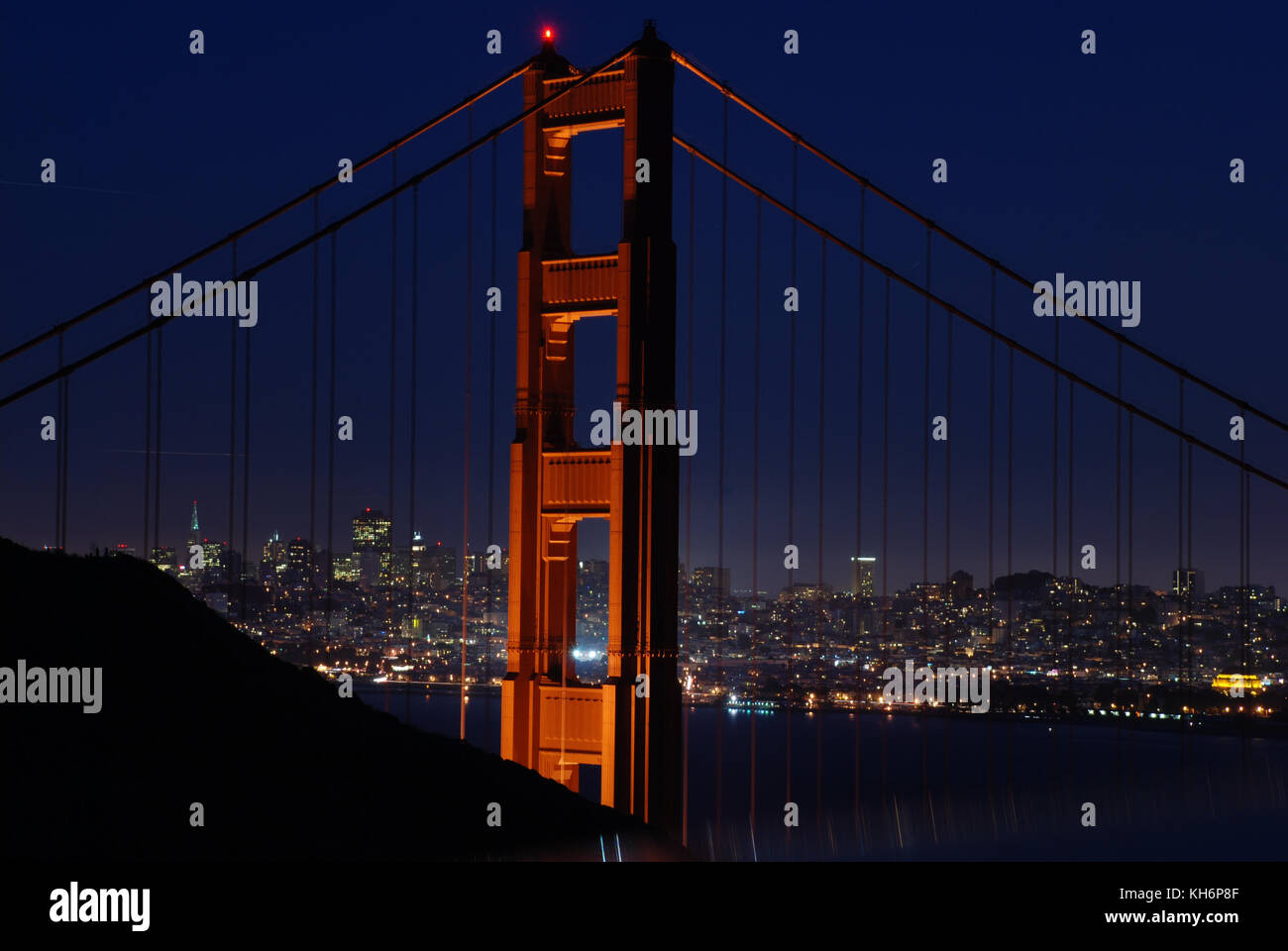 Single pillar bridge hi-res stock photography and images - Alamy