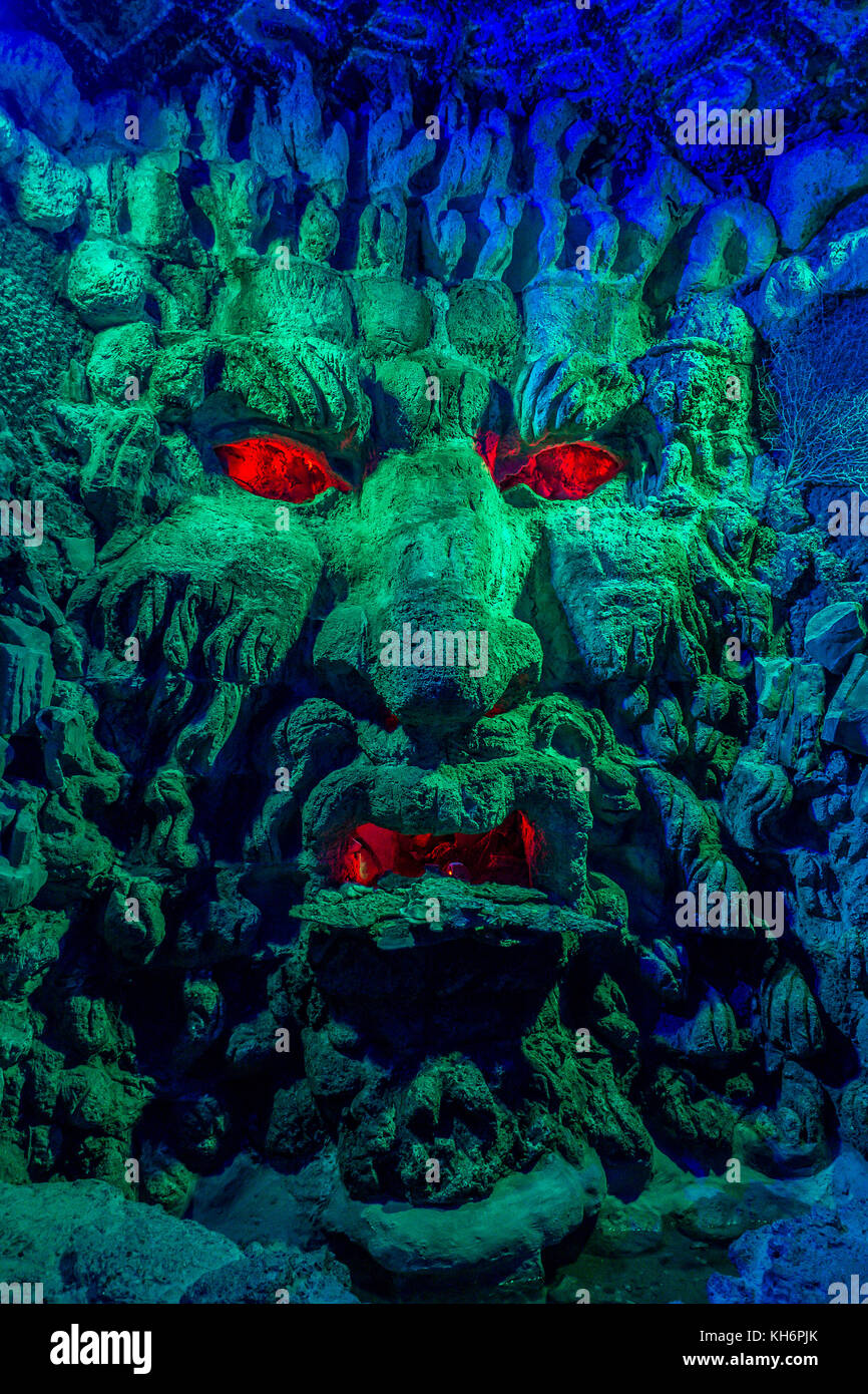 Leeds castle grotto hi-res stock photography and images - Alamy