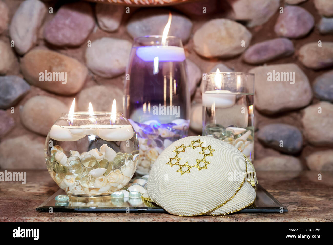 Kippahs Yarmulkes Jewish Hats Covers Israeli Jewish headgear worn by ...