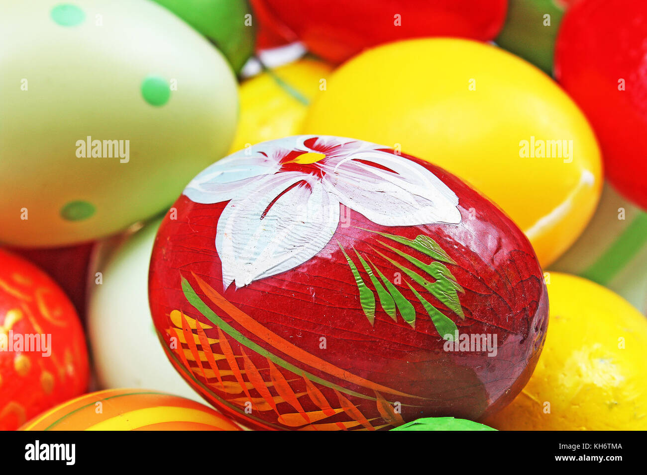Red yellow easter egg teyture. Easter eggs Stock Photo - Alamy