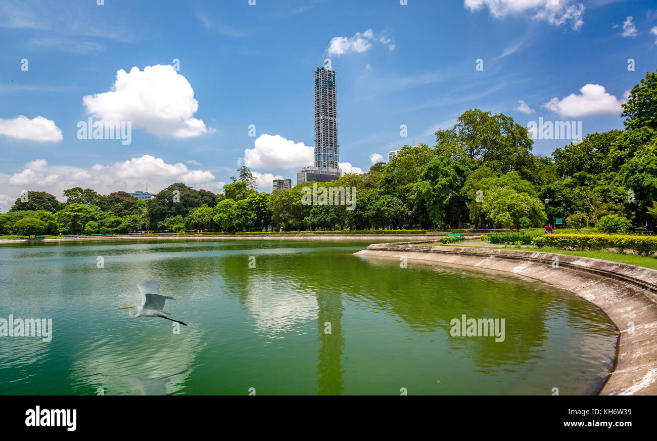 Nature and high rise building landmarks hi-res stock photography and ...