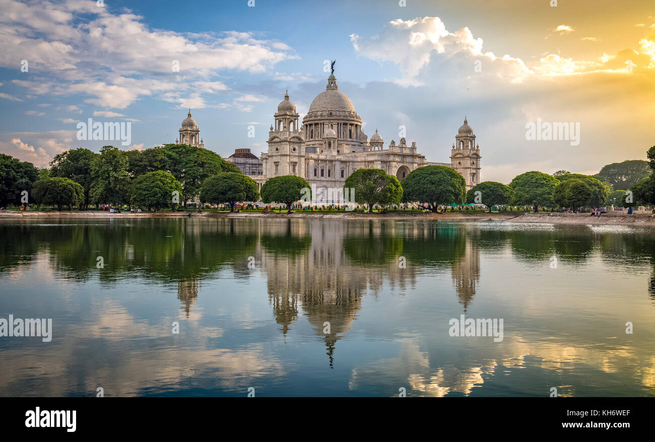 Victoria Memorial colonial architecture building at sunset with moody ...