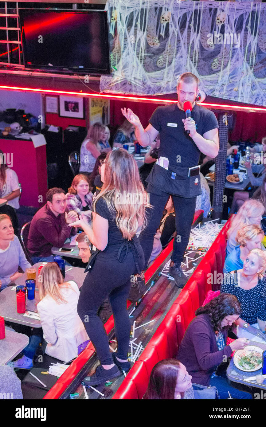Restaurant waiters singing hi-res stock photography and images - Alamy