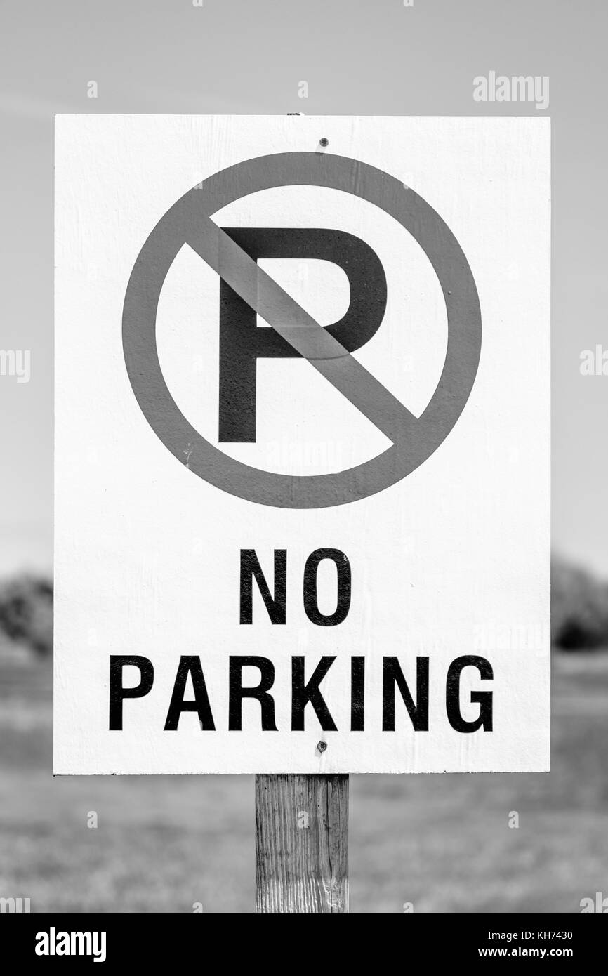 A no parking sign in a park parking lot Stock Photo - Alamy
