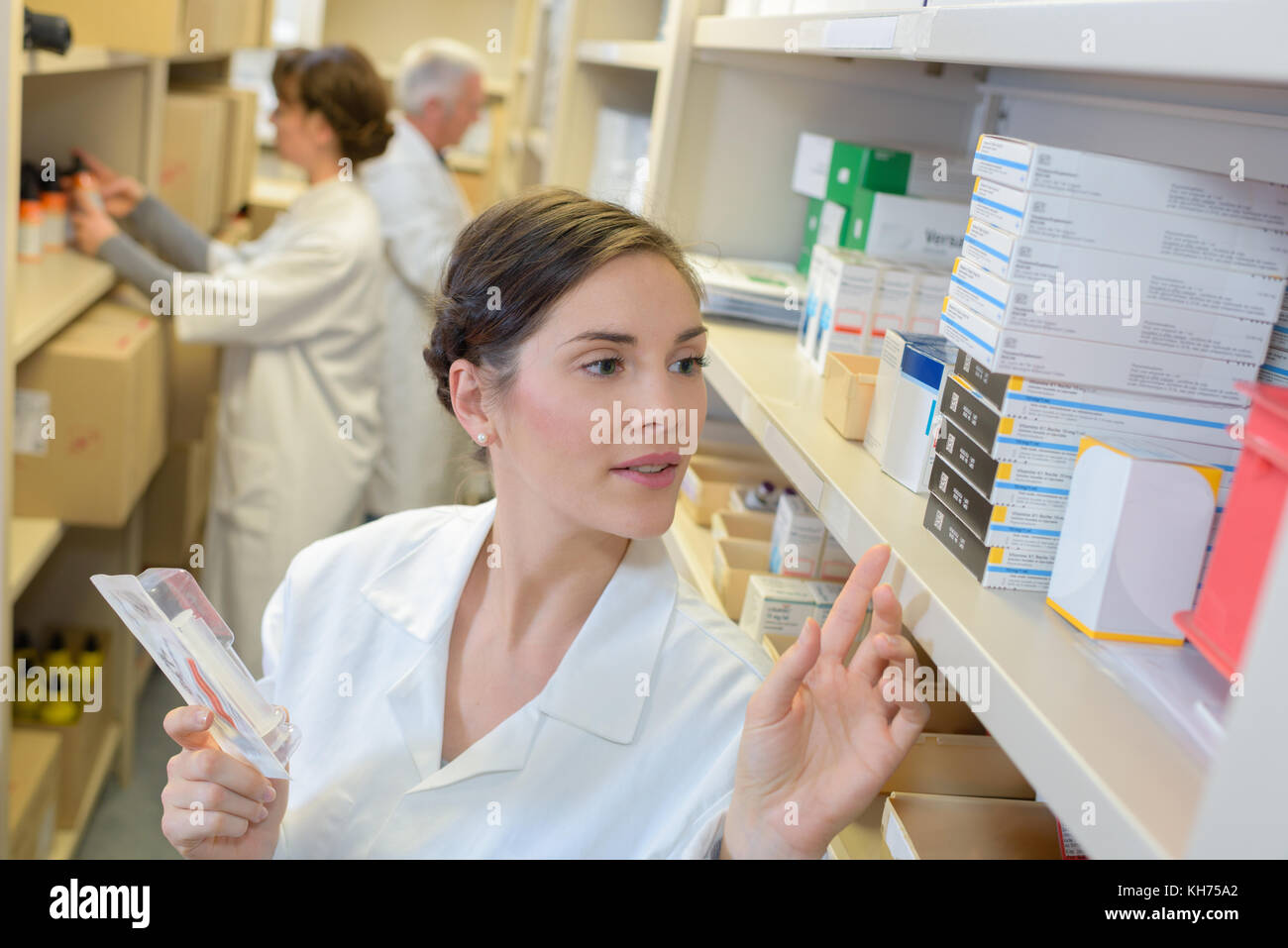 Technician verify hi-res stock photography and images - Alamy