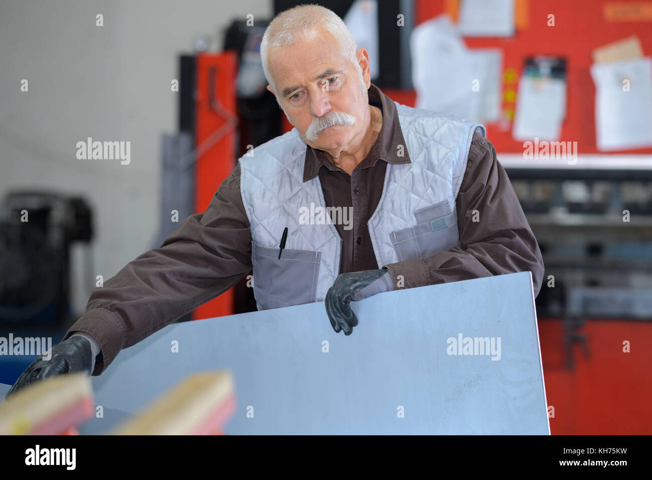Sheet metal fabrication hi-res stock photography and images - Alamy