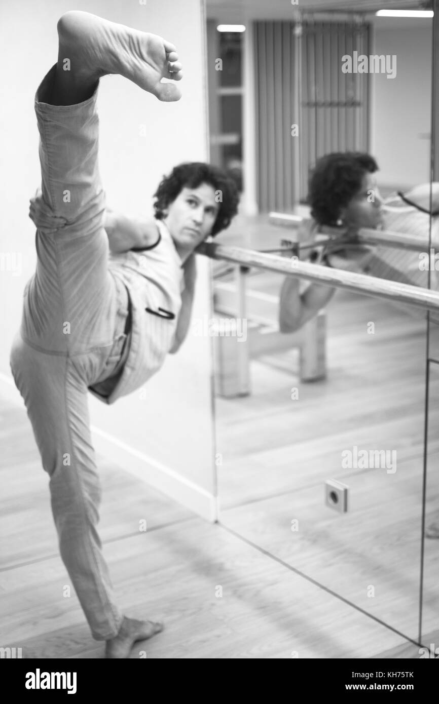 Taekwondo class teacher Black and White Stock Photos & Images - Alamy