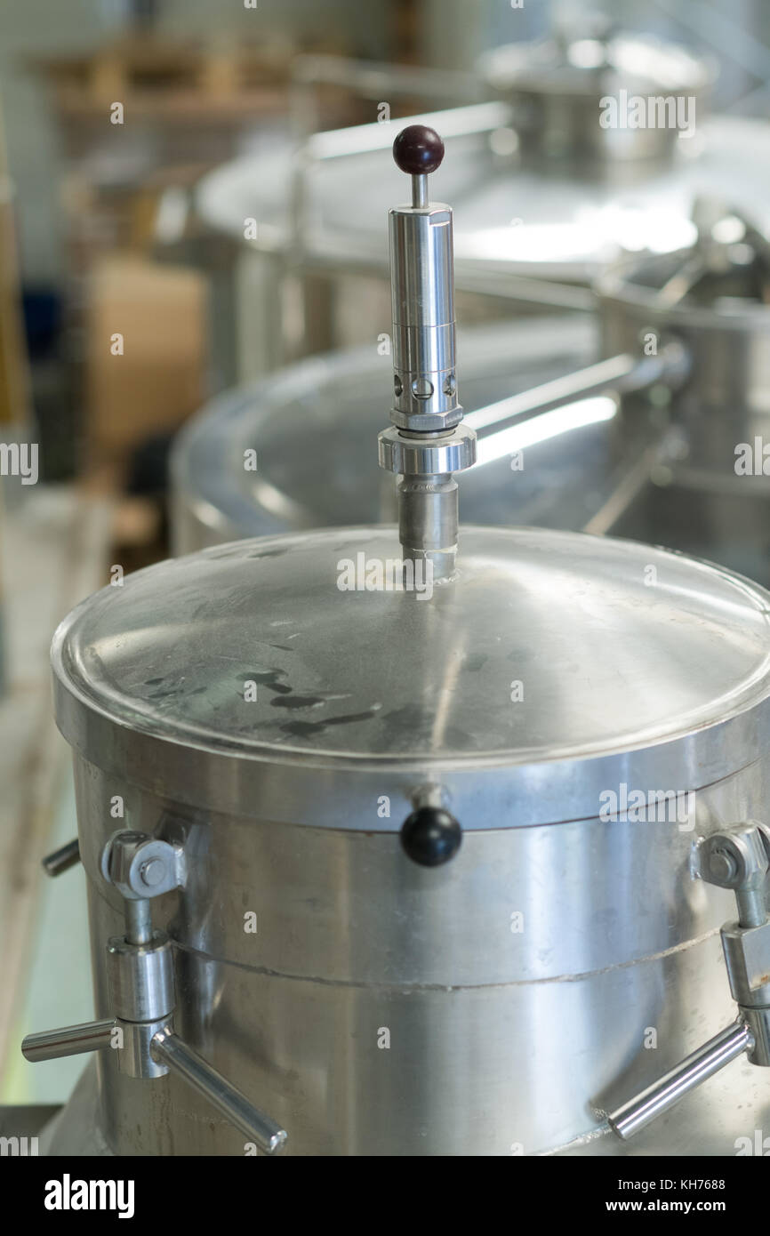 Pressurised stainless steel container Stock Photo - Alamy
