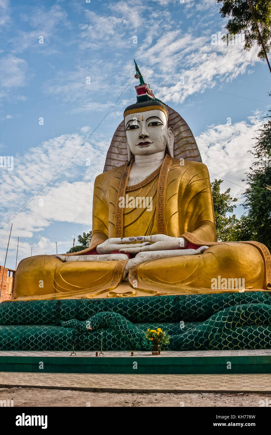 Myanmar symbol hi-res stock photography and images - Alamy