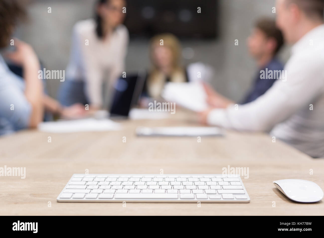 closeup White computer mouse and keyboard Stock Photo - Alamy