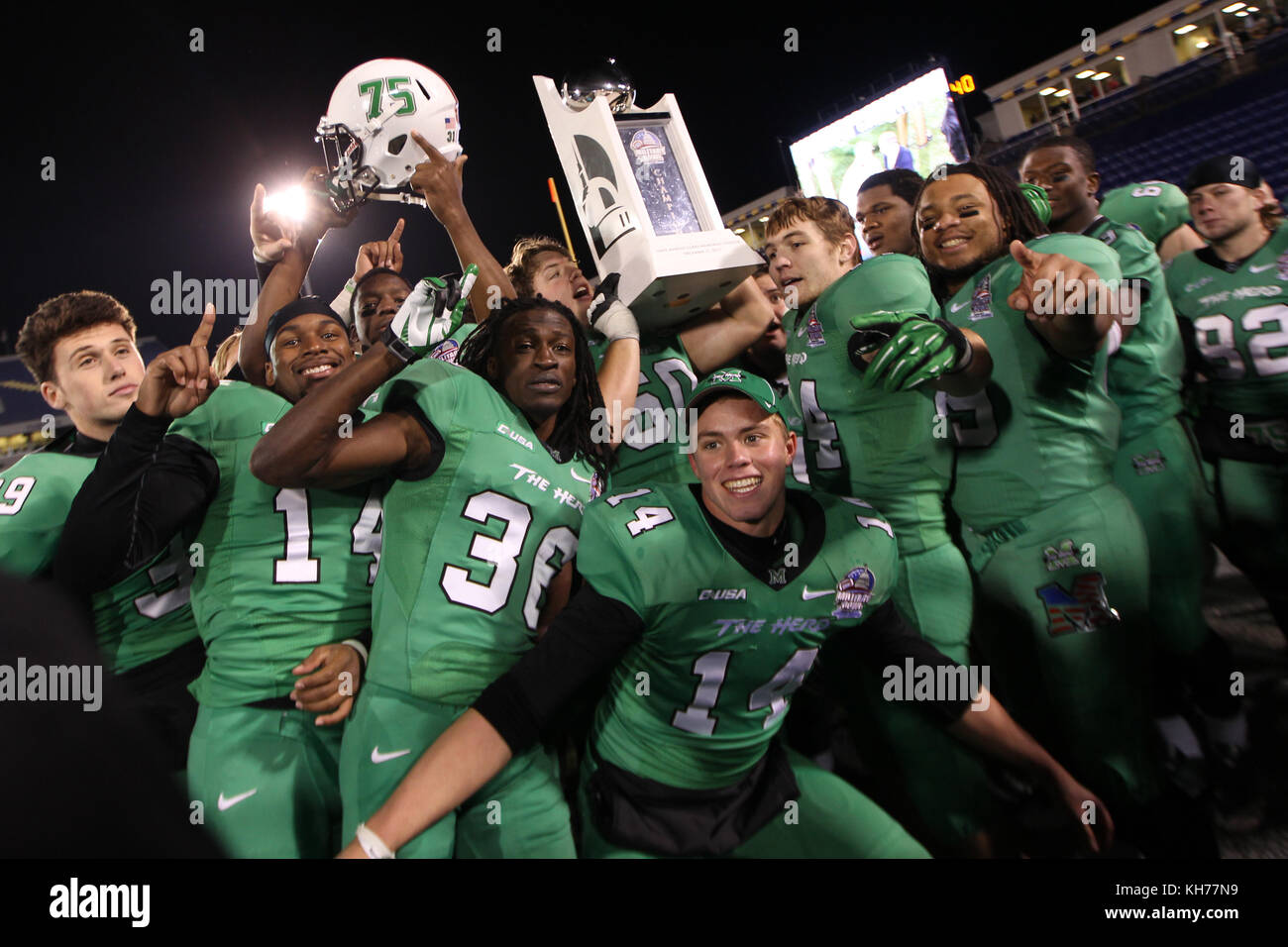 ANNAPOLIS, MD - DECEMBER 27: Marshall Thundering Herd team celebrate ...