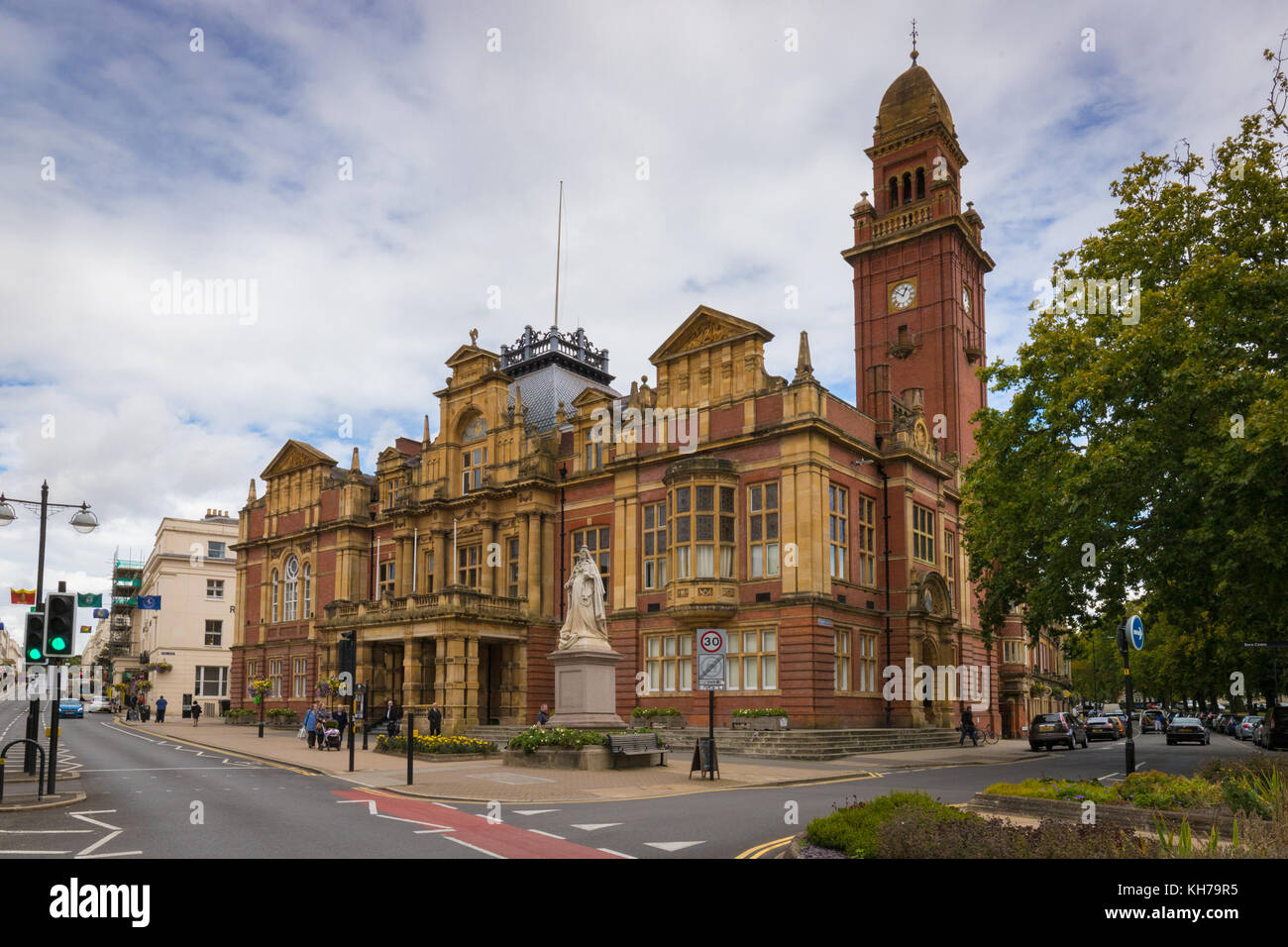 Leamington Town Hall, Royal Leamington Spa Stock Photo - Alamy